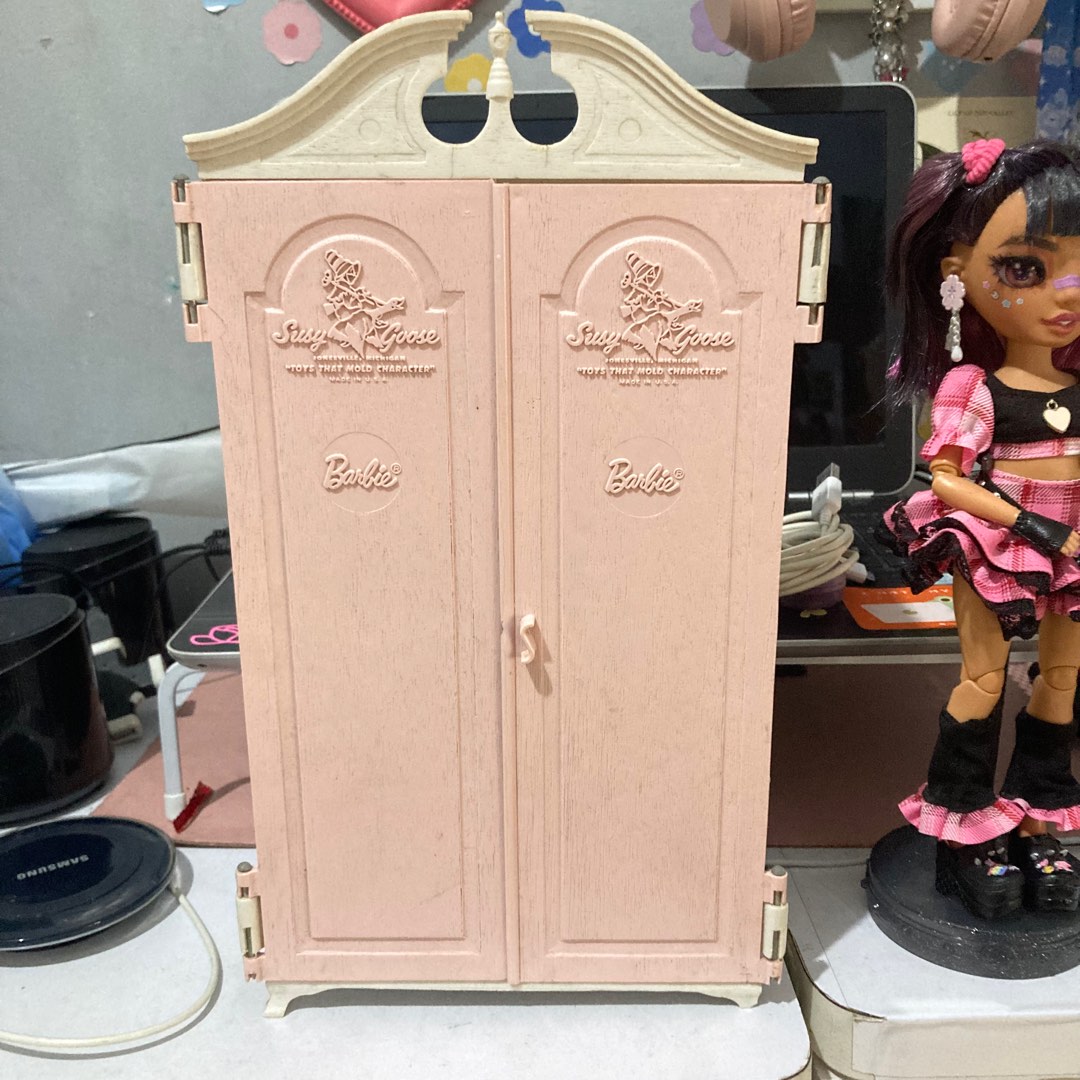 Barbie Doll closet furniture wardrobe, Hobbies & Toys, Toys & Games on ...