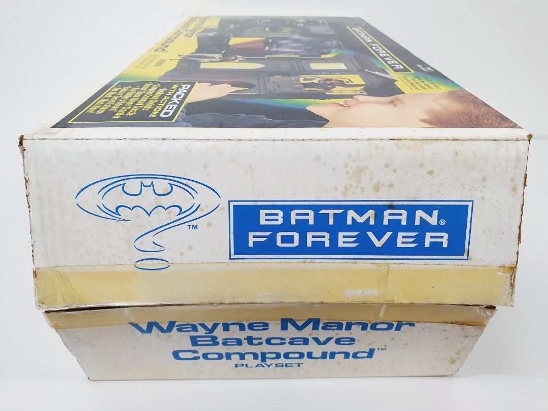 1995 BATMAN FOREVER BATCAVE WAYNE MANOR BATCAVE COMPOUND PLAYSET KENNER ...