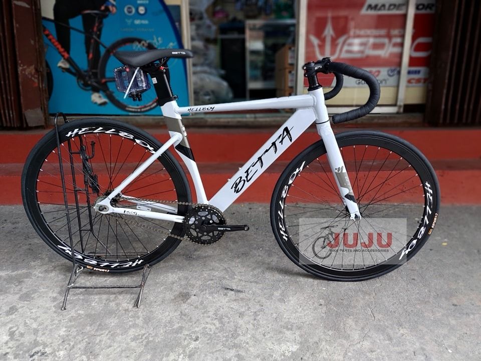 Betta Hellboy Aero Fixie Fixed Gear Bike, Sports Equipment, Bicycles ...