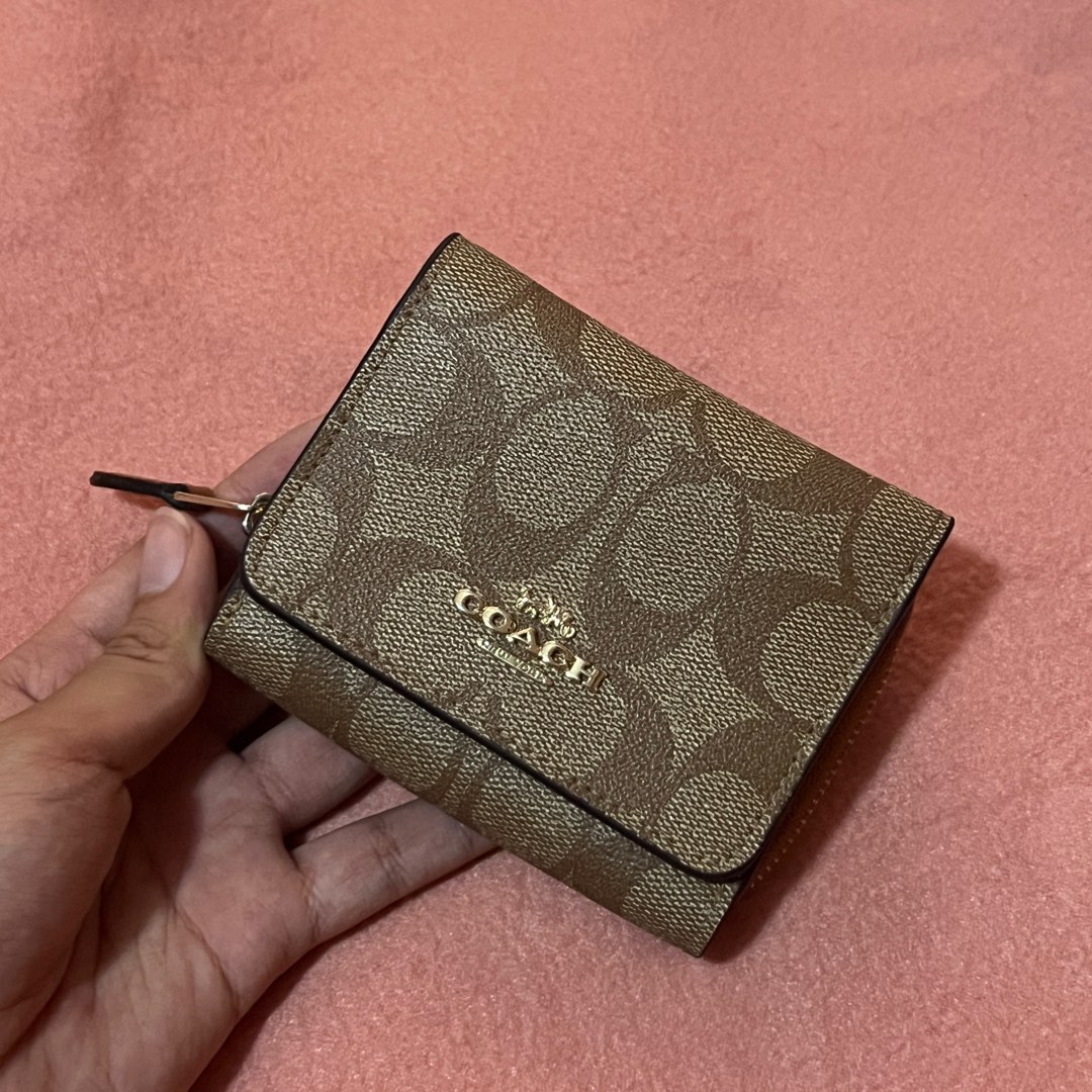 Coach Small Trifold Wallet, Luxury, Bags & Wallets on Carousell