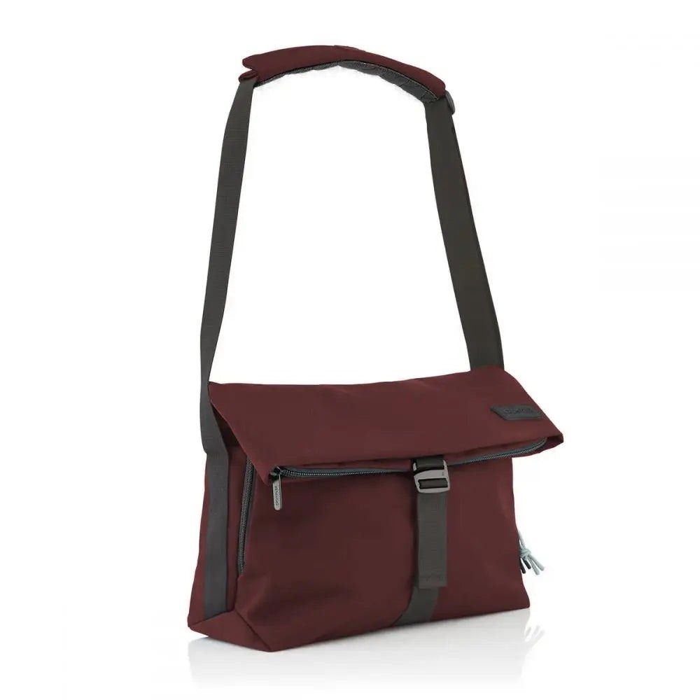 Crumpler Strength of Character Messenger, Men's Fashion, Bags, Sling ...