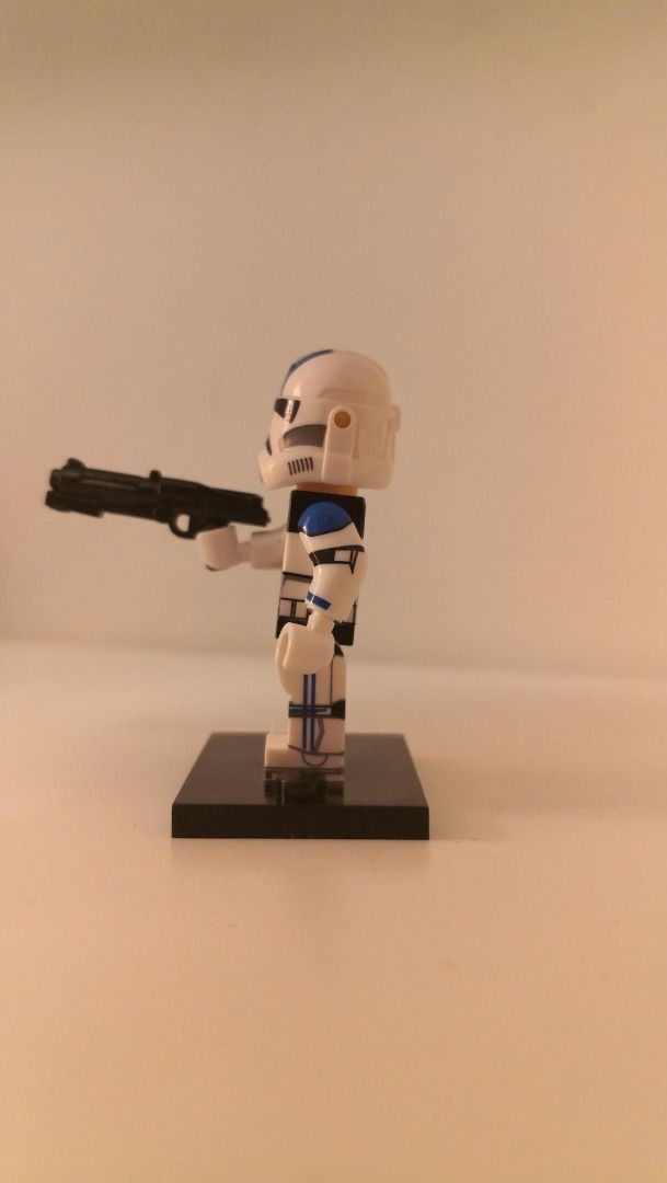 CUSTOM Lego Star Wars 501st Clone Trooper with custom blaster, 興趣及遊戲 ...