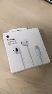Original Apple Earpods (Both lightning adapter, one with original audio ...