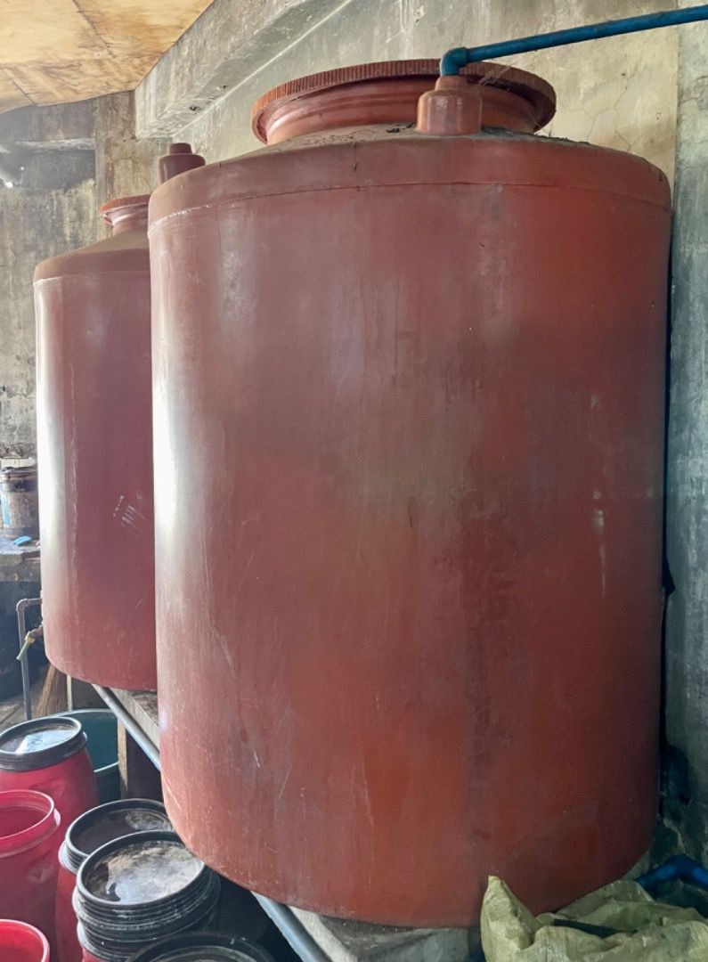 For sale : Used PE Industrial Water Storage Tanks 1,000 Liters ...