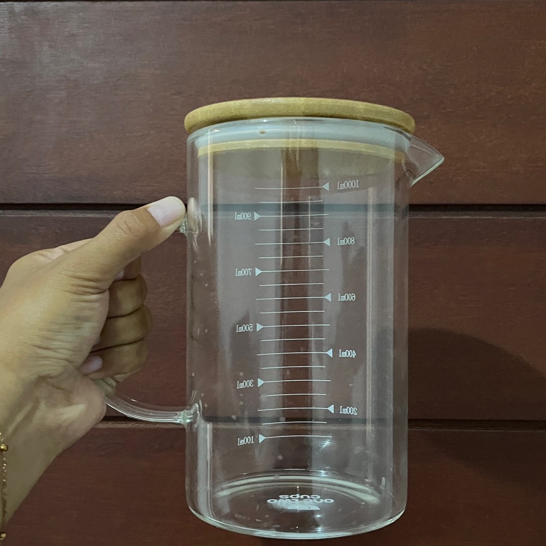 Gelas ukur 1 liter / gelas takar 1 liter, Kitchen & Appliances di Carousell