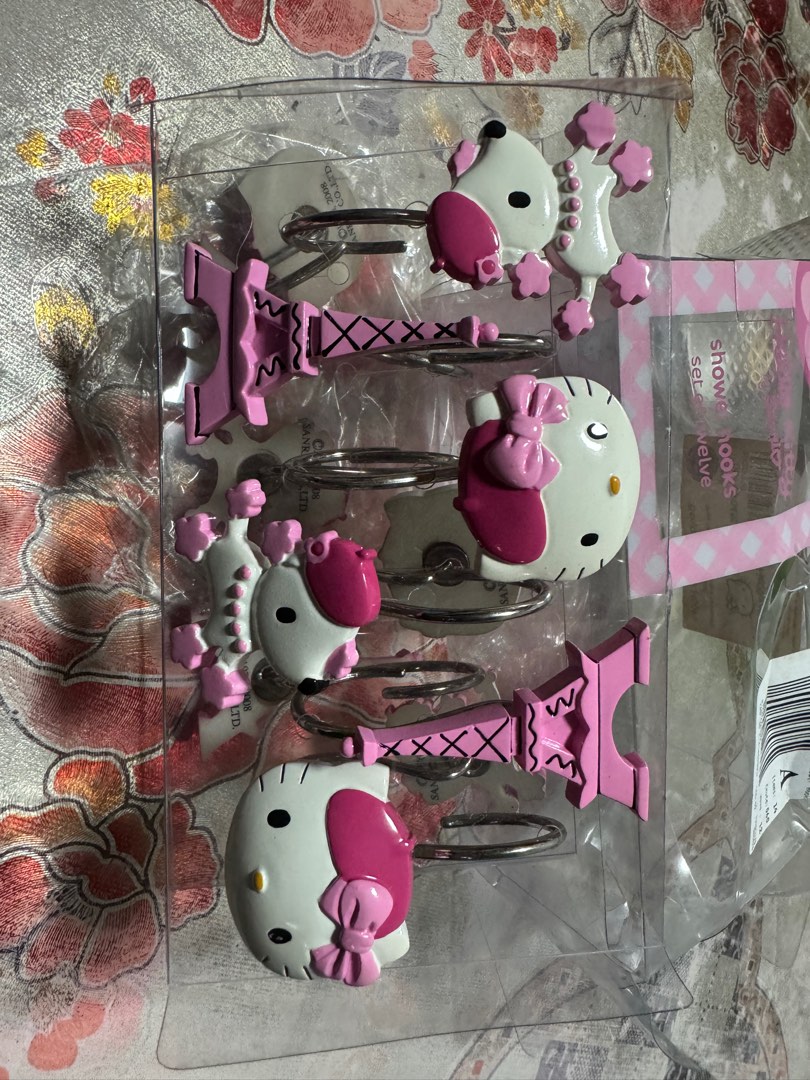 Hello kitty shower hooks BONJOUR PARIS SERIES, Babies & Kids, Bathing ...