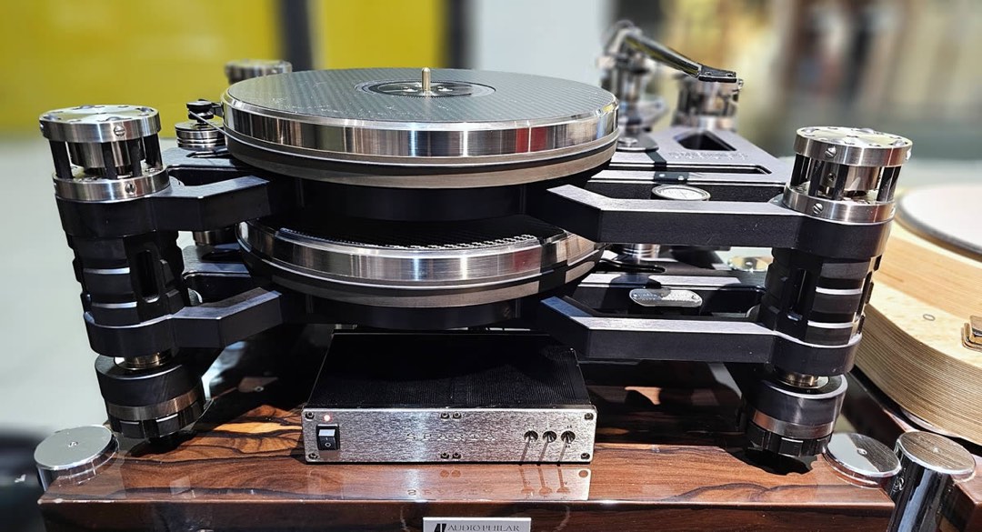 Kronos Sparta with Black Beauty Tonearm, Audio, Other Audio Equipment on Carousell