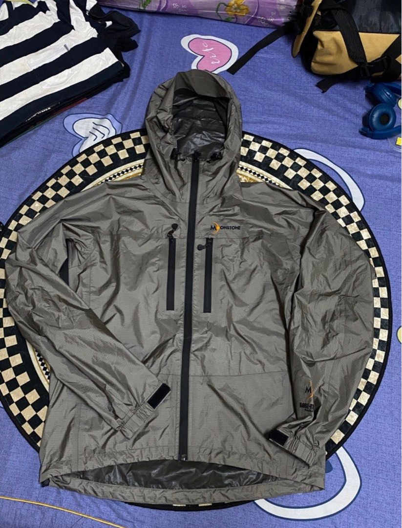 Moonstone Gore Tex waterproof/raincoat jacket, Men's Fashion, Coats ...