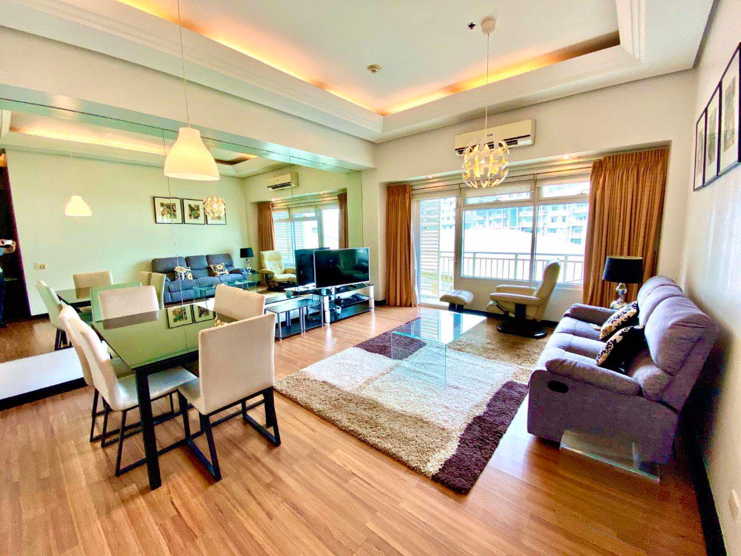 One Serendra Palm Tower Special 2 Bedroom Unit in Bonifacio Global City ...