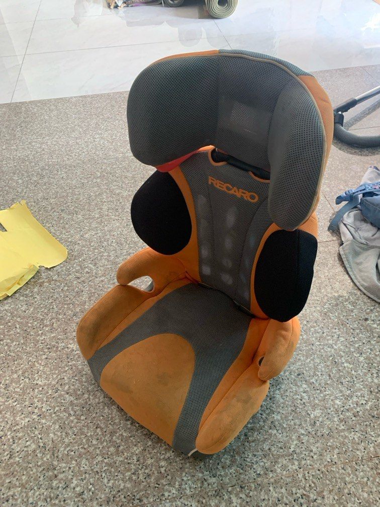 Recaro booster, Babies & Kids, Going Out, Car Seats on Carousell