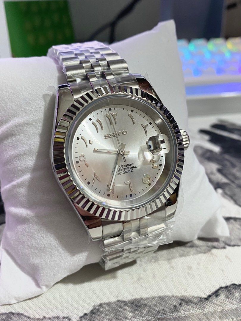 Seiko Mod Date Just Arabic White Dial, Luxury, Watches on Carousell
