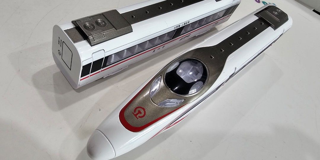 Shinkansen Train (Magnet Toy), Hobbies & Toys, Toys & Games on Carousell