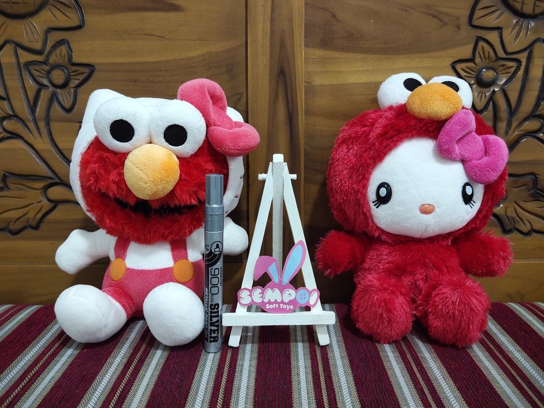 USJ HELLO KITTY x ELMO, Hobbies & Toys, Toys & Games on Carousell