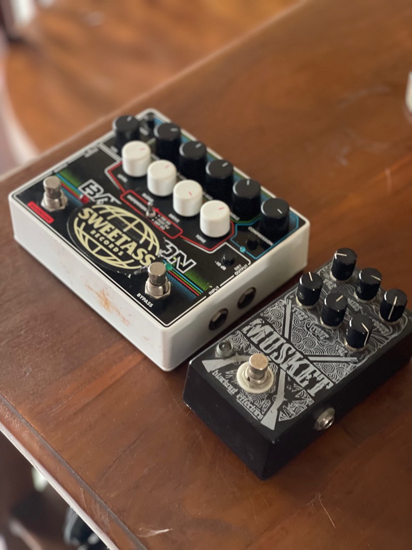 (WTS) EHX Battalion Bass Preamp & DI pedal / Blackout Effectors Musket Fuzz Pedal, Hobbies ...