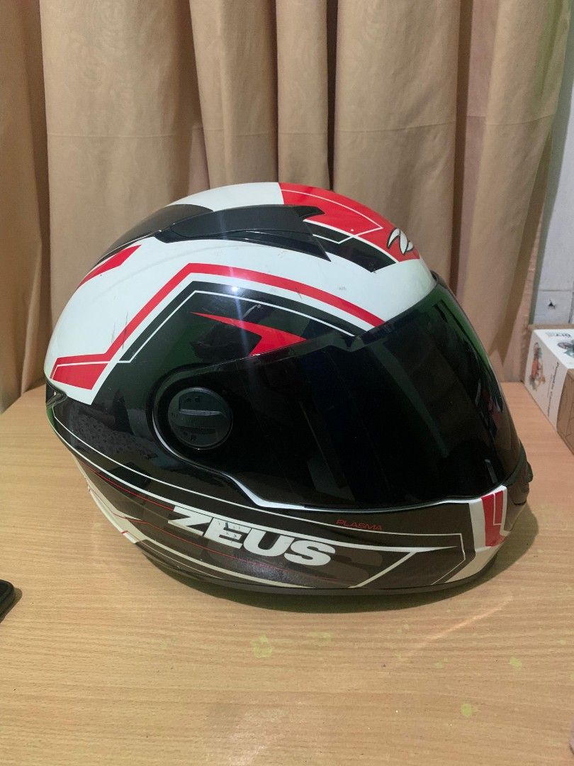 Zeus Helmet Z811 Red Black / Helm Zeus, Motor di Carousell
