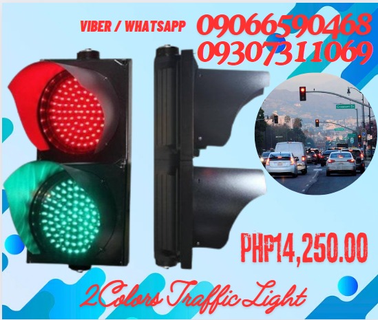 2 colors traffic light 200mm red and green, Everything Else, Looking ...