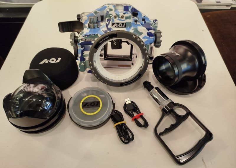 AOI Underwater Camera Housing UH-EM5 Mark III, Photography, Photography ...