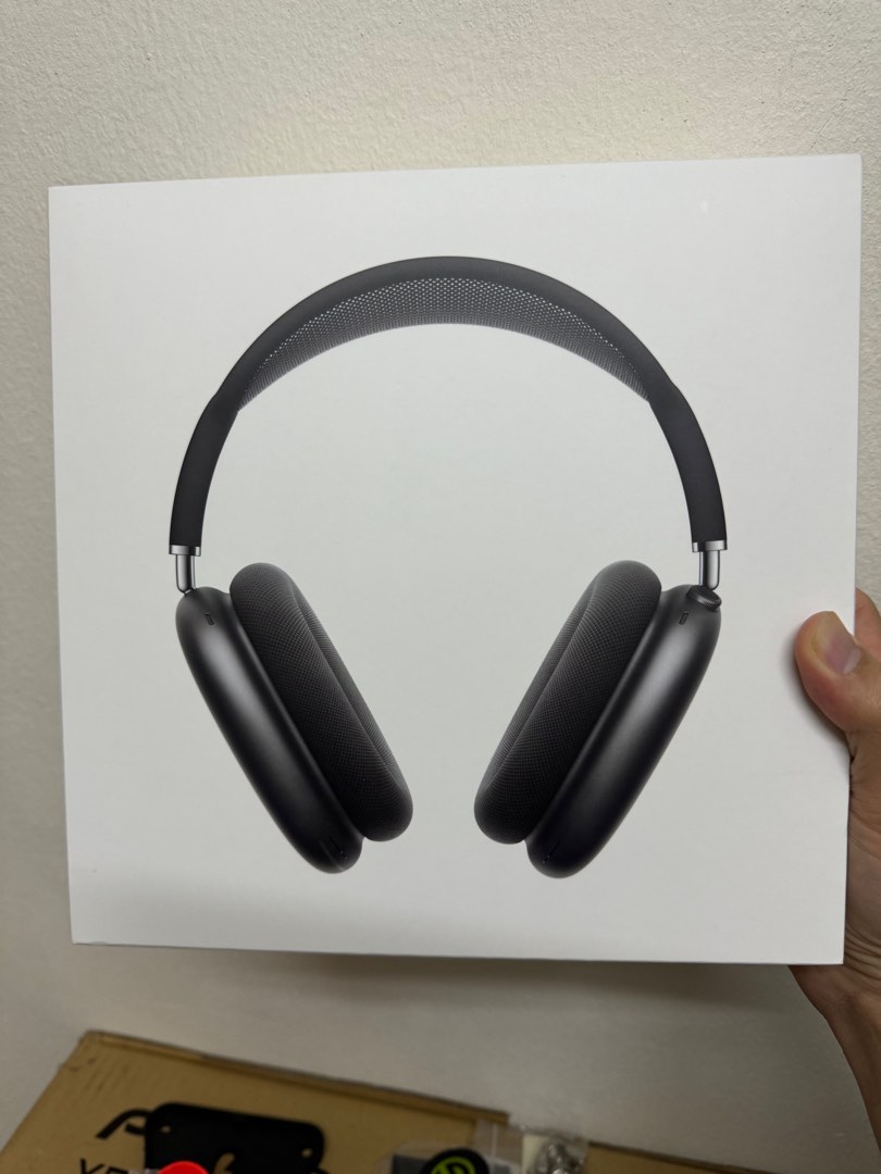 Apple Airpods Max space grey, Audio, Headphones & Headsets on Carousell