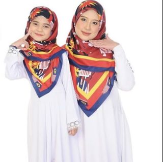 Lakaran Gemilang Tudung Bawal Fazura Edisi Merdeka, Women's Fashion ...