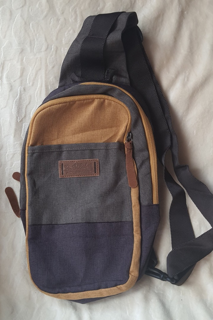 Beanpole Body bag, Women's Fashion, Bags & Wallets, Cross-body Bags on ...