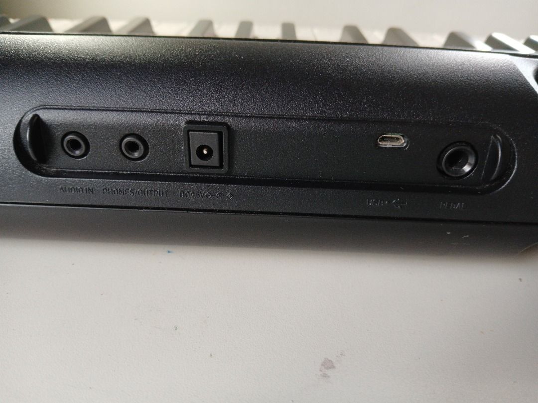 Casiotone Electronic Keyboard CTS-300, Hobbies & Toys, Music & Media ...