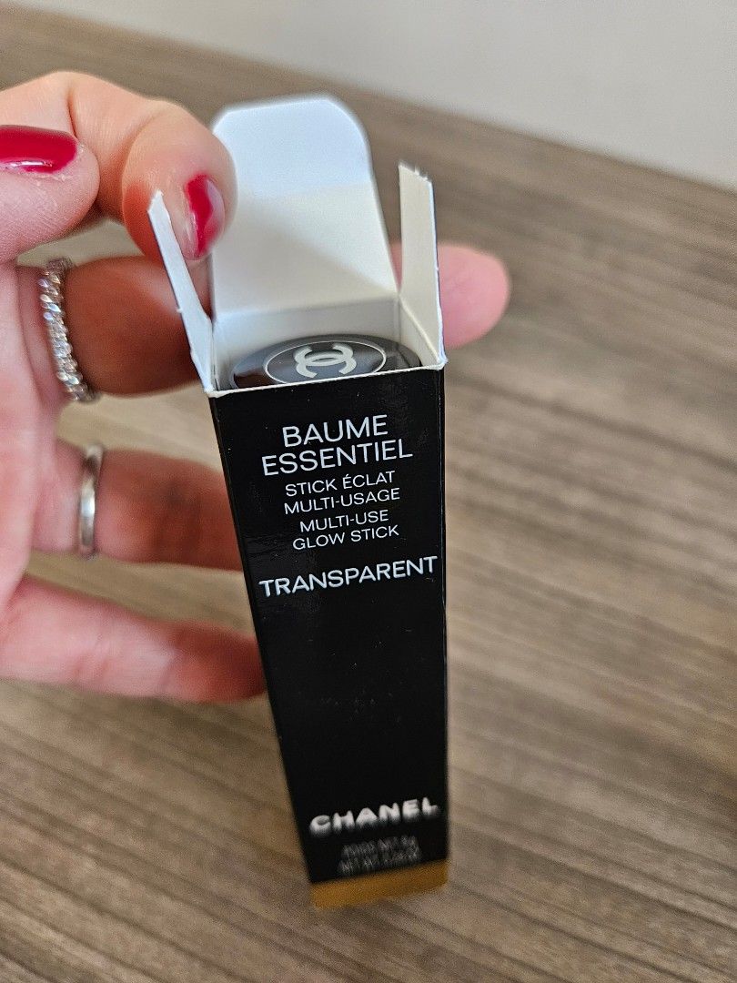 Chanel Baume Essential Multi Use Glow Stick Transparent, Kesehatan ...