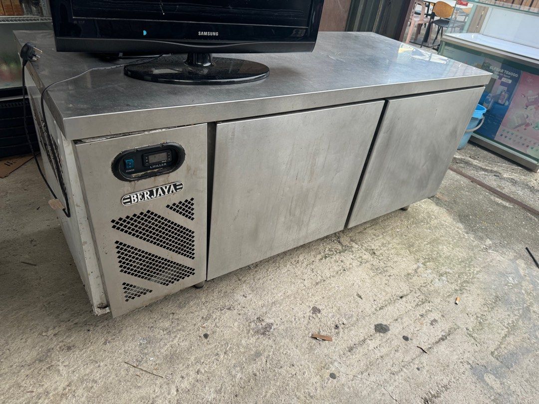 Chiller table stainless steel, TV & Home Appliances, Kitchen Appliances ...