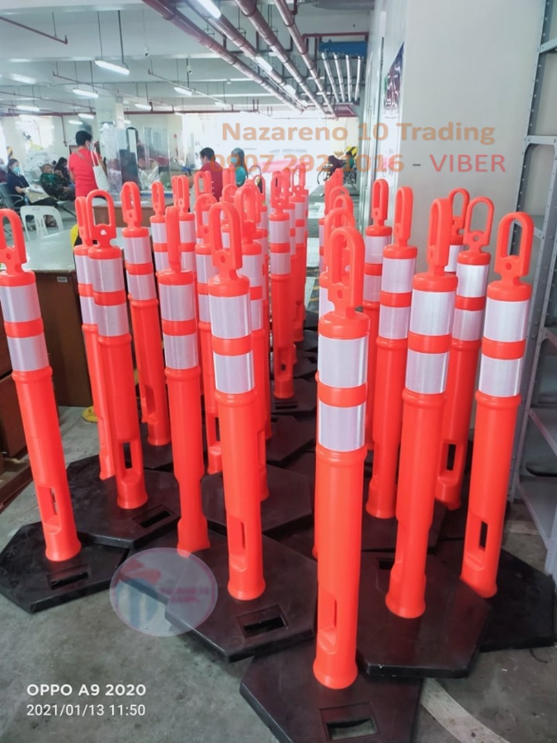 D Bollard post w/blackbase 61, Commercial & Industrial, Construction ...