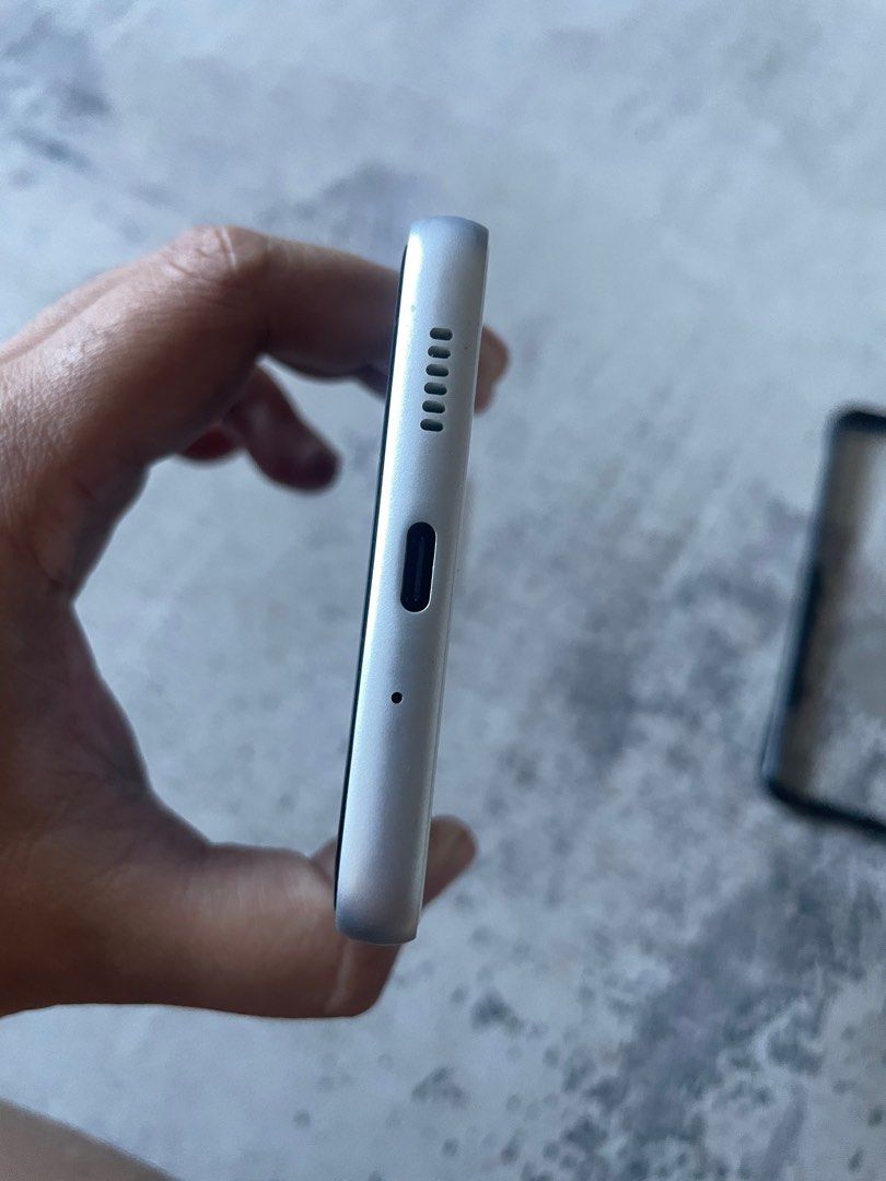 Galaxy A33 5G Awesome White 128GB, Mobile Phones & Gadgets, Mobile ...
