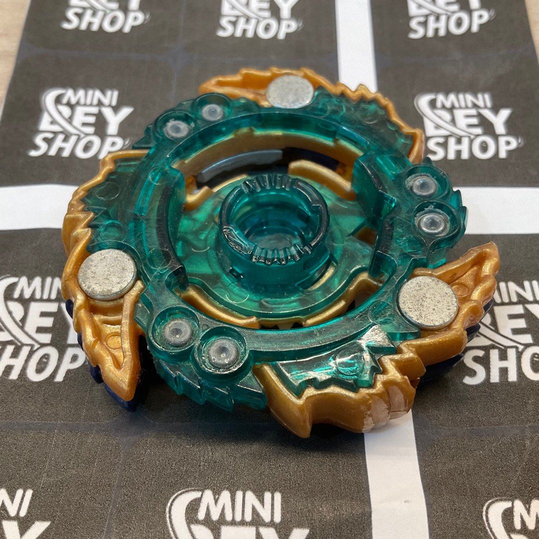 Geist Fafnir | Custom Combo | Beyblade Takara Tomy, Hobbies & Toys ...