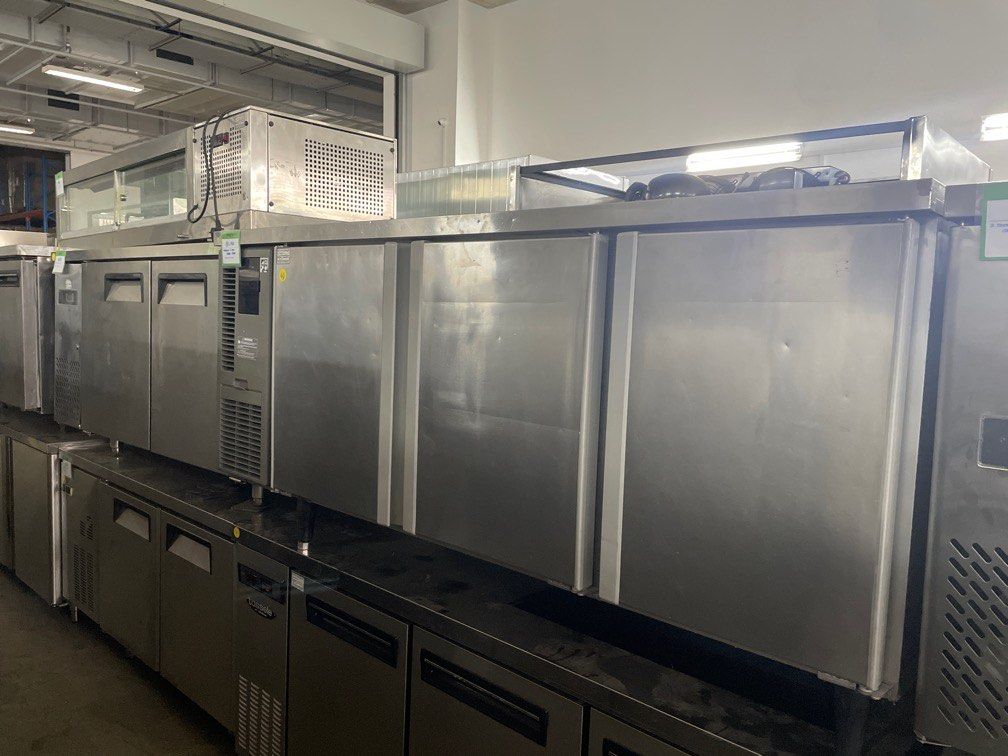 Hoshizaki 3 door open top counter chiller 1800*750 / commercial open ...