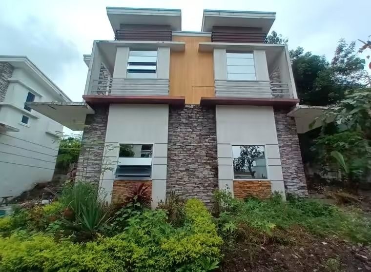 House and Lot For Sale in Block 6, Lot 6, (Block 6, Lot 10) Brickell ...