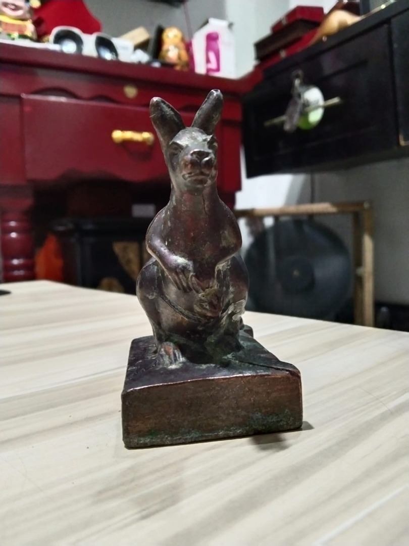 Kangguru Almunium Kuno Jadul Antik, Antik, Pajangan di Carousell