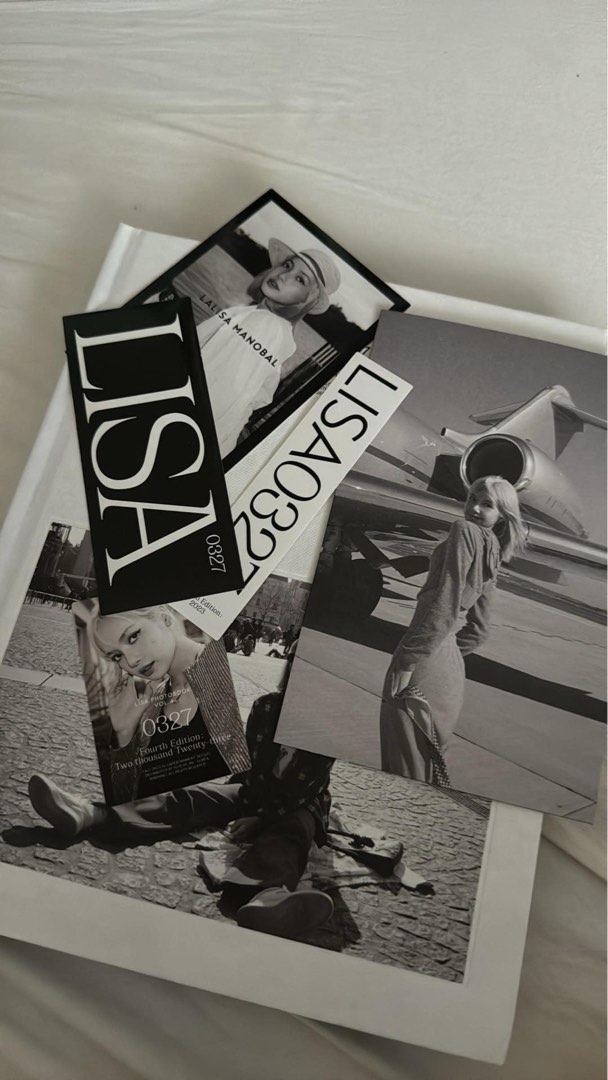 Lisa 0327 Photobook V4 Unsealed, Hobbies & Toys, Memorabilia ...