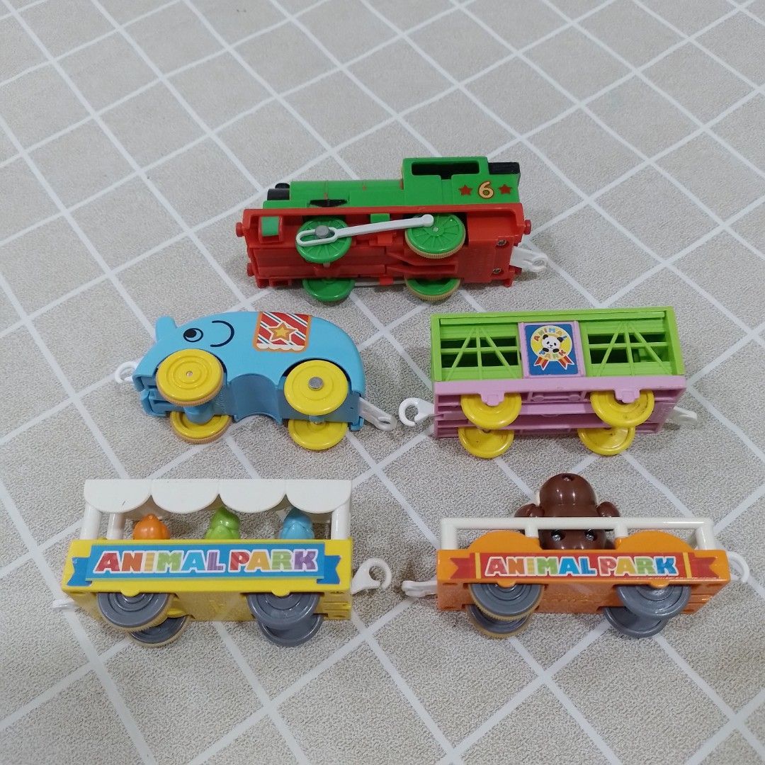Plarail Thomas&Friends Percy and Zoo Freight Car Set Takara Tomy, Hobbies & Toys, Toys & Games ...