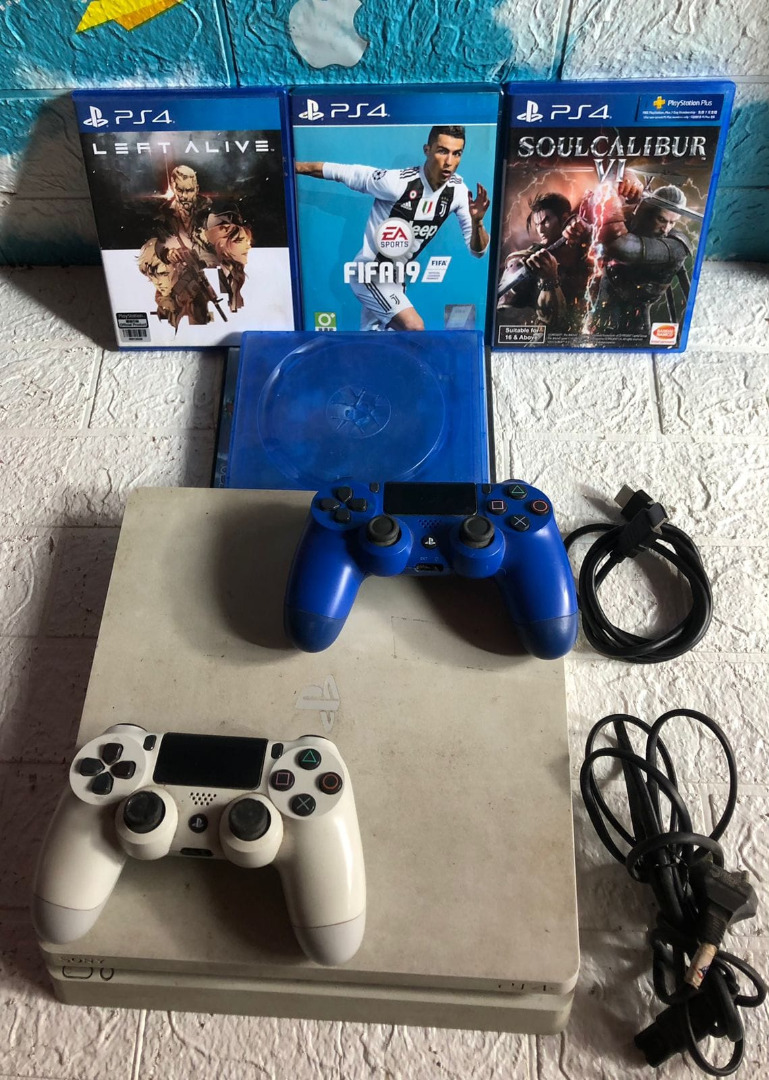 Playstation 4 slim model cuh-2016A hdd500gb normal semua tinggal pakai ...