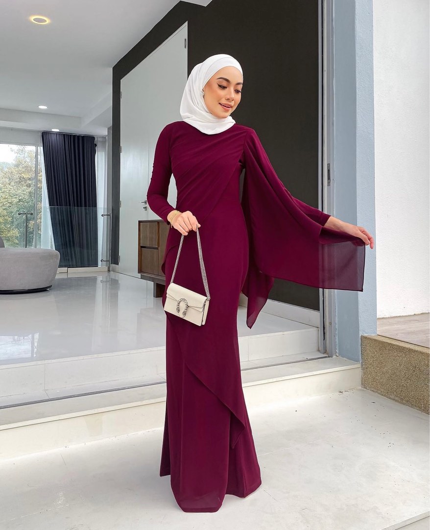 Qiszar, Women's Fashion, Muslimah Fashion, Baju Kurung & sets on Carousell