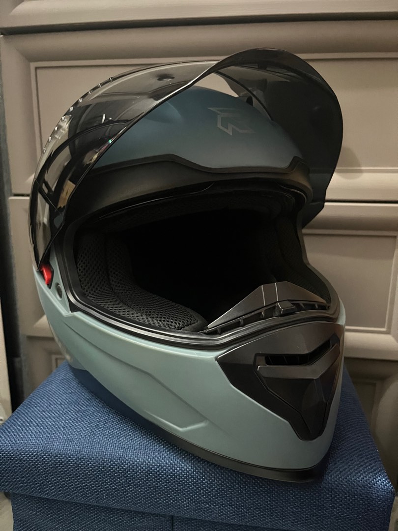 Ryzen Full Face Helmet, Motorbikes, Motorbike Parts & Accessories ...