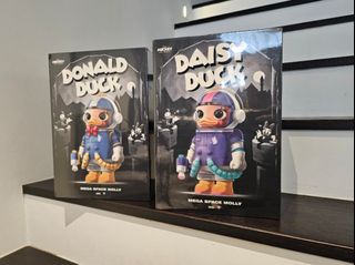 “Ready Stock” Disney Mega Space Molly 400% (Donald Duck), Hobbies ...