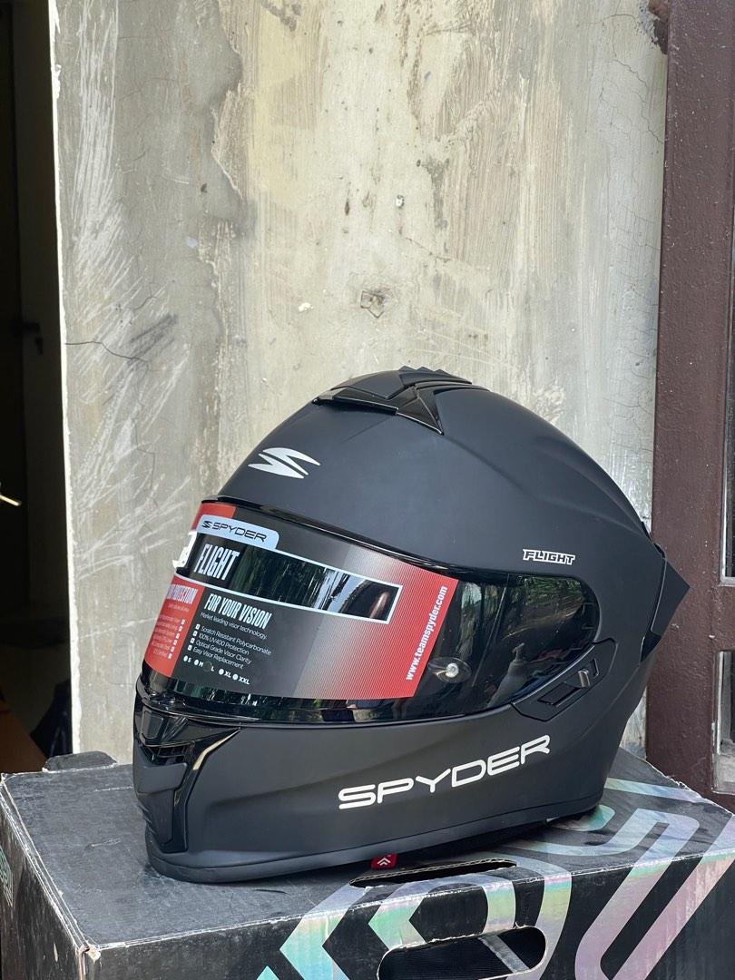 Spyder Flight V1 Large, Motorbikes, Motorbike Parts & Accessories ...