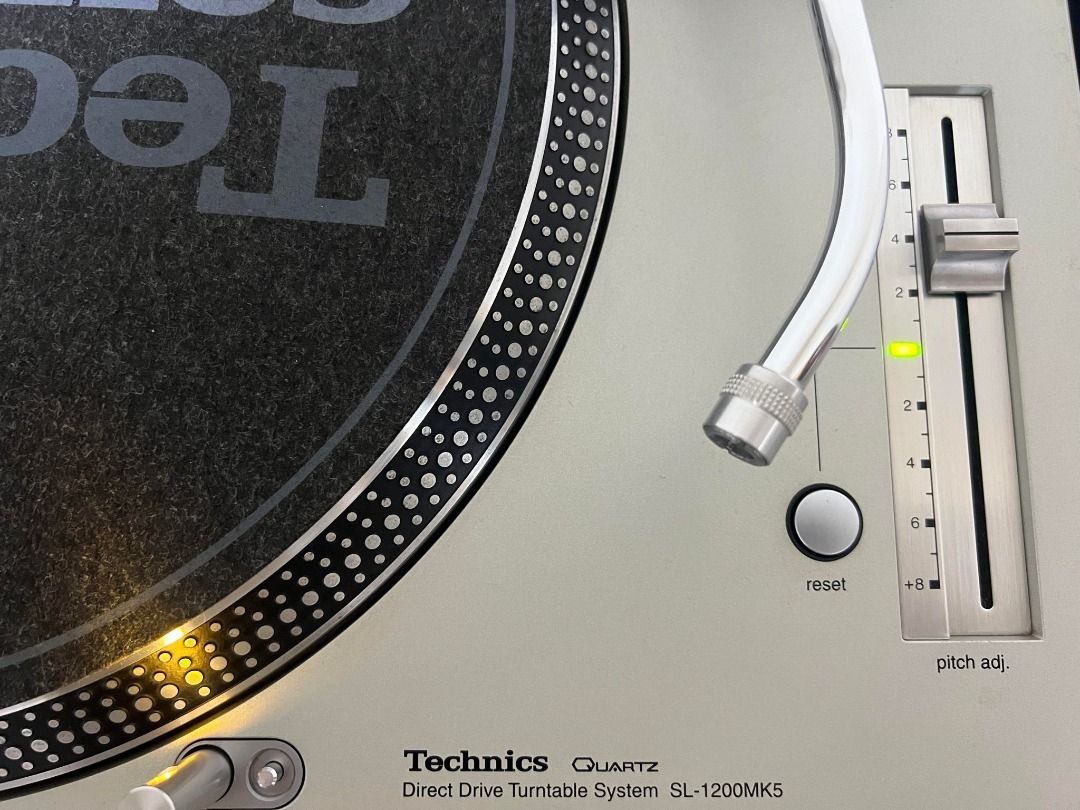 Technics sl-1200 mk5, Audio, Other Audio Equipment on Carousell