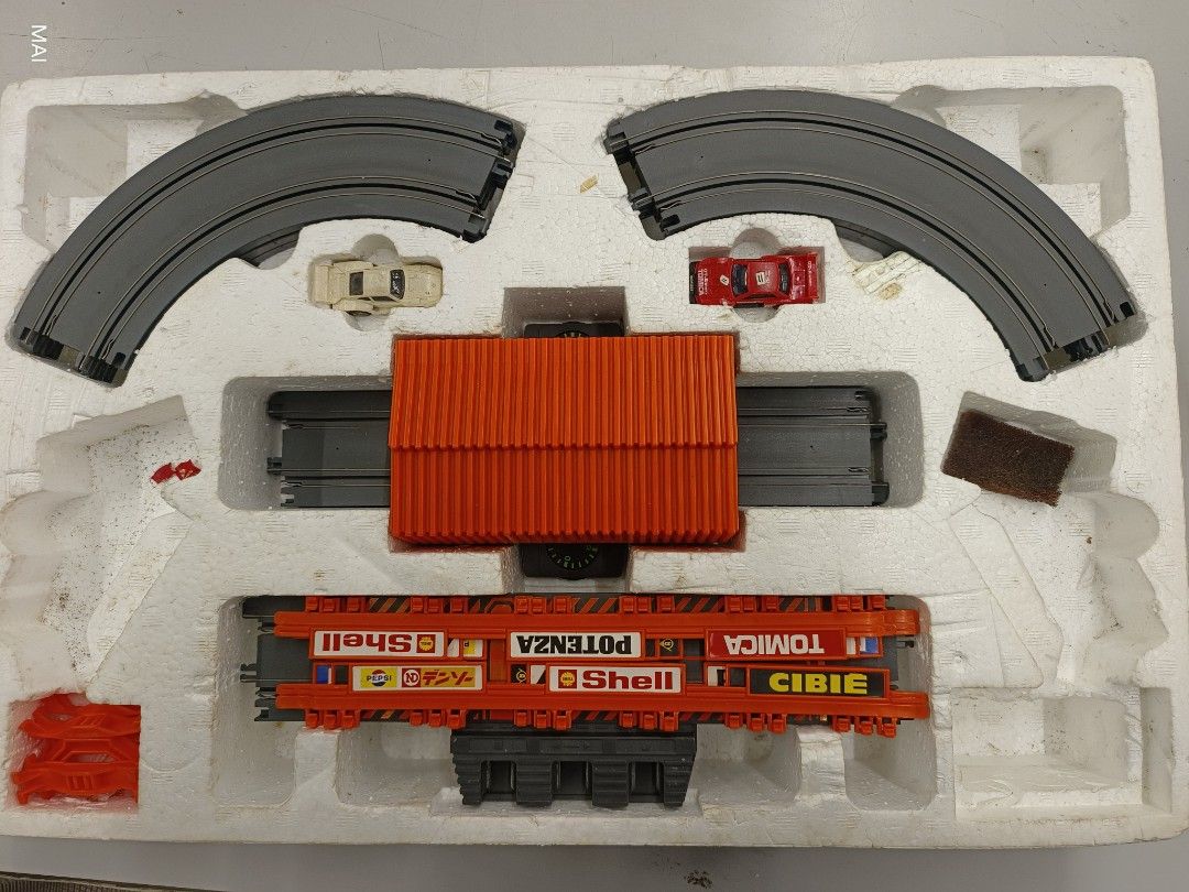 Tomy 1/87 MICREX "Skyline Silhouette Race Set", Hobbies & Toys ...