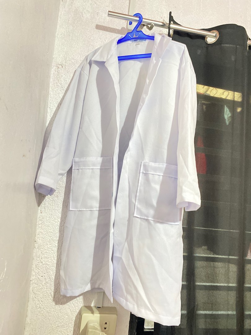 White Lab Gown, Women's Fashion, Tops, Others Tops on Carousell