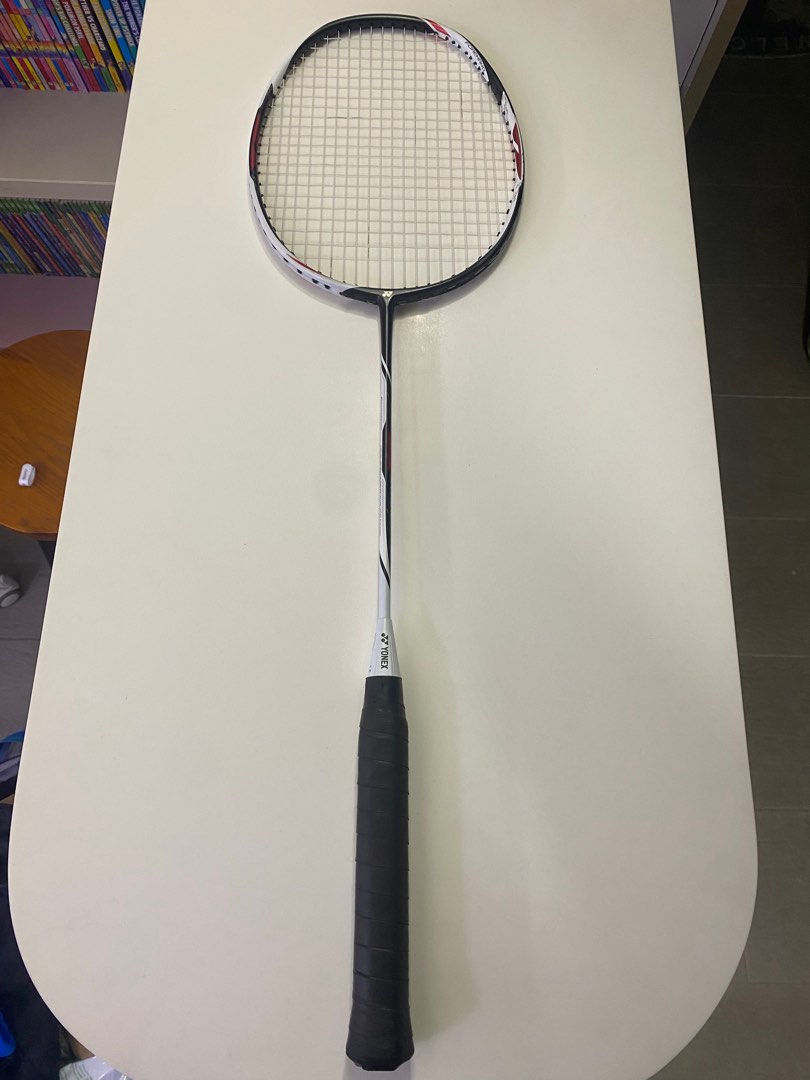 Yonex Duora Z-Strike，3U5 JP, 運動產品, 運動與體育, 運動與體育 - 球拍和球類運動 - Carousell