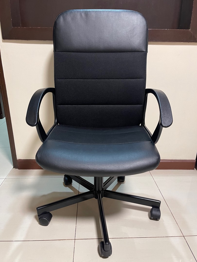 IKEA Renberget Swivel Chair - excellent condition, Furniture & Home ...
