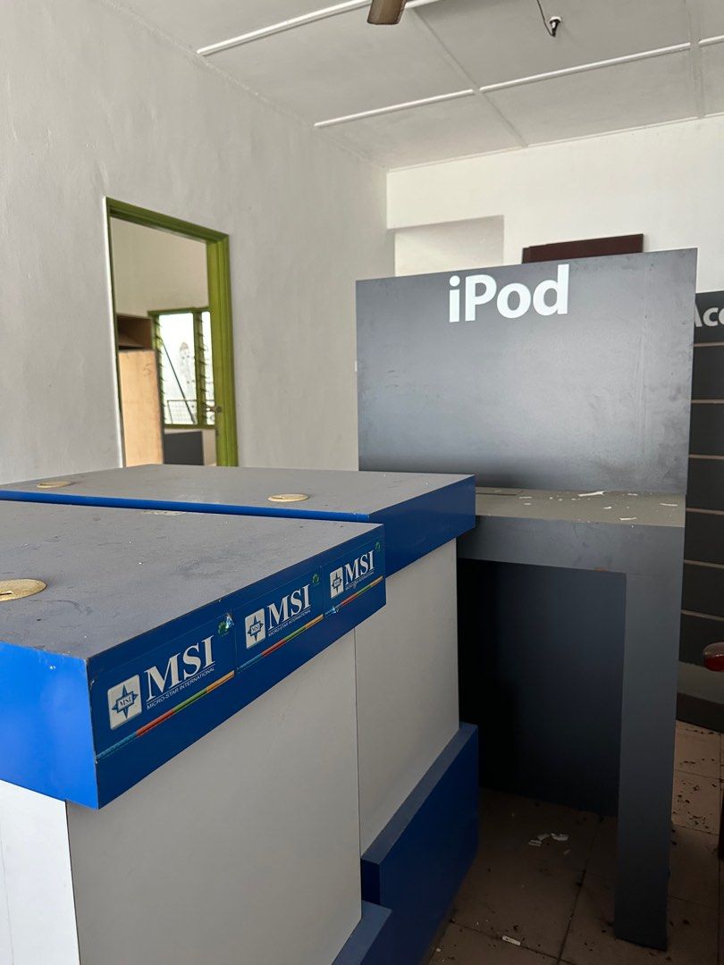 Ipad/ iPod / mobile phone rack, Furniture & Home Living, Furniture ...