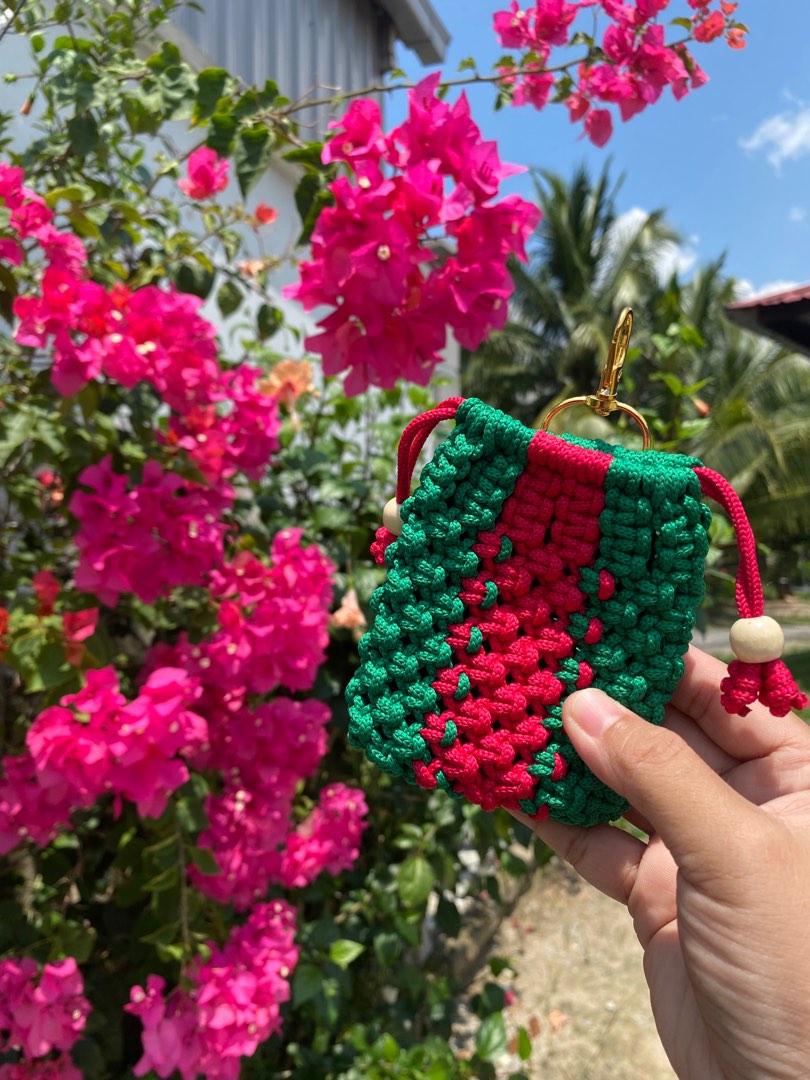 Mini Pouch Macrame with Hook, Hobbies & Toys, Stationery & Craft ...