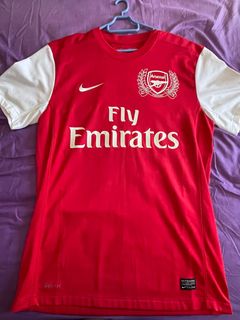 Original BNWT Arsenal Home 24/25, Men's Fashion, Activewear on Carousell