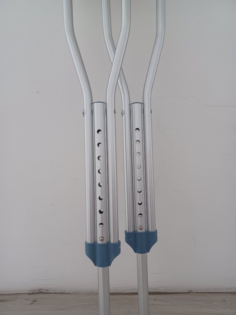 PromedicTech shoulder crutches, Health & Nutrition, Medical Supplies ...