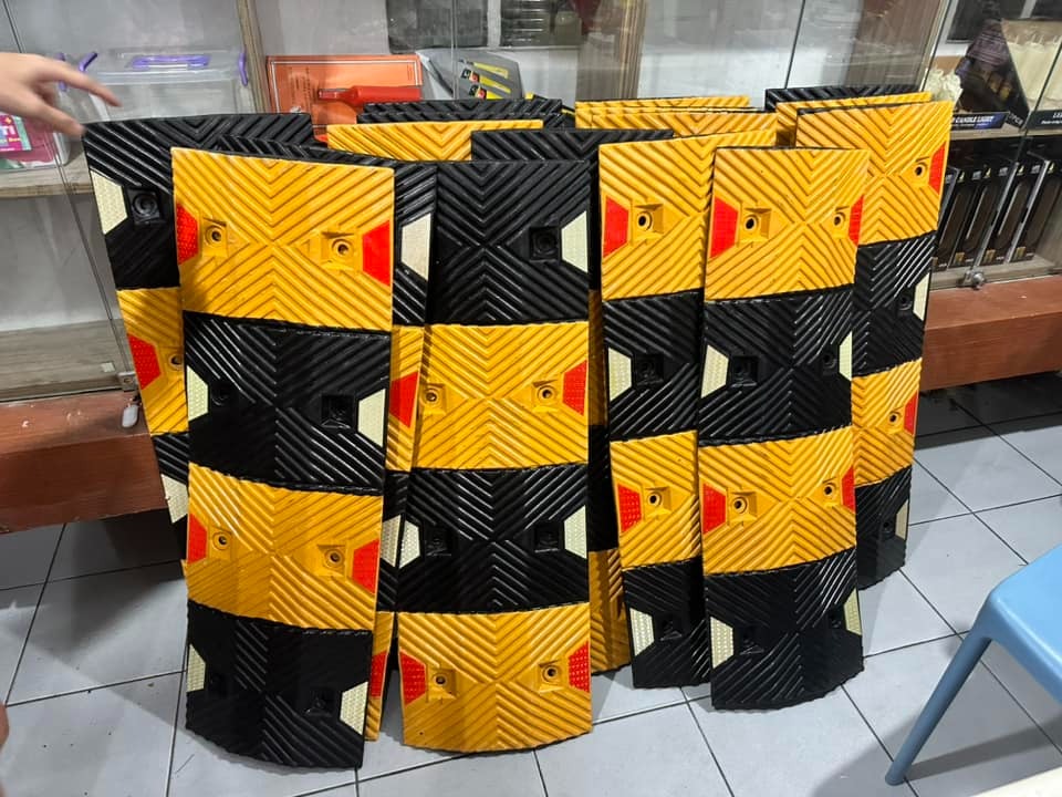 Rubber Speed Humps Heavy-duty Speed bumps and Rumps, Everything Else ...